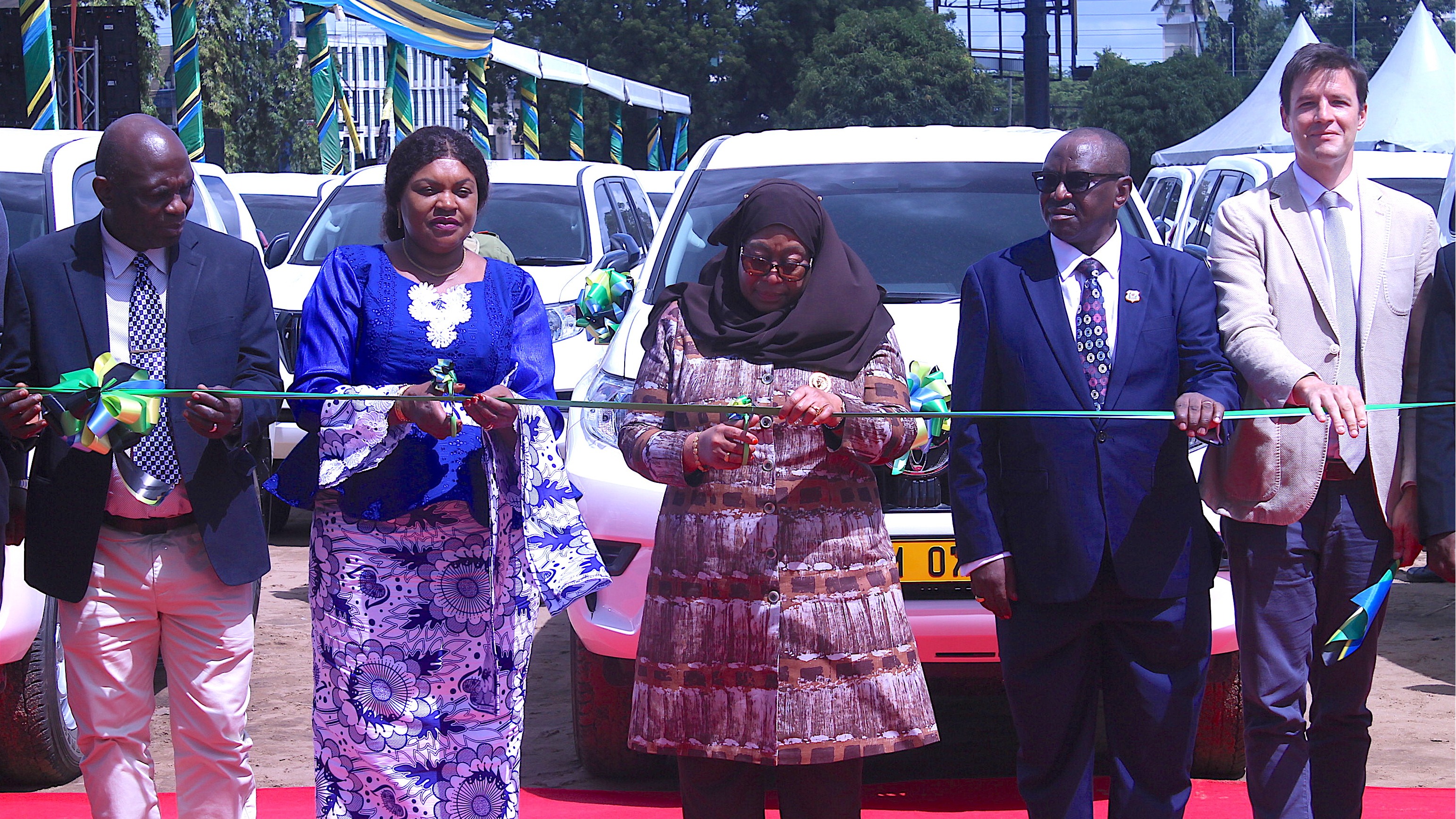 Hafla ya kukabidhi Magari kwa Mamlaka za Maeneo ya Utekelezaji kwa ...